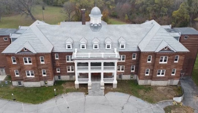 Feds 6 months late on payments to Mohawk Institute Residential School ...