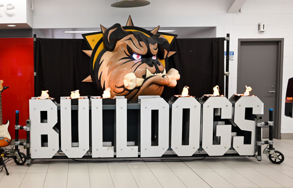 Hundreds attend Bulldogs open practice in Brantford | BrantBeacon