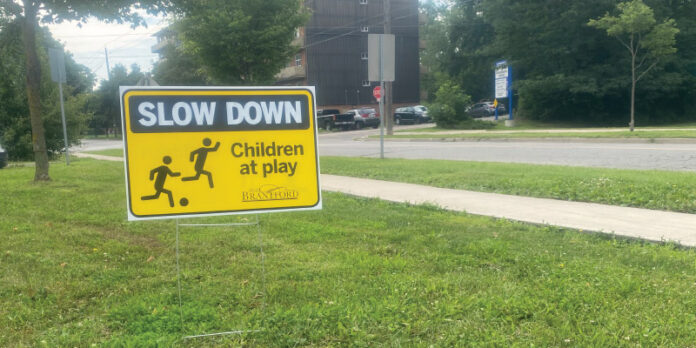 Brantford offering “Slow Down” signs for residents | BrantBeacon