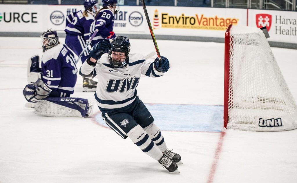 University hockey standout looks to a future in education | BrantBeacon