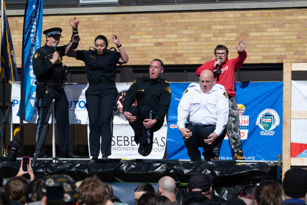 First responders participate in Brantford-Brant Polar Plunge | BrantBeacon
