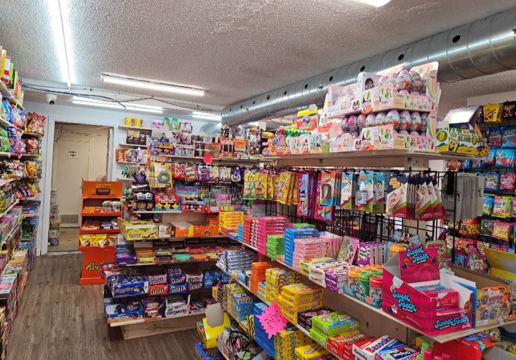 New downtown Brantford exotic candy shop an instant hit | BrantBeacon