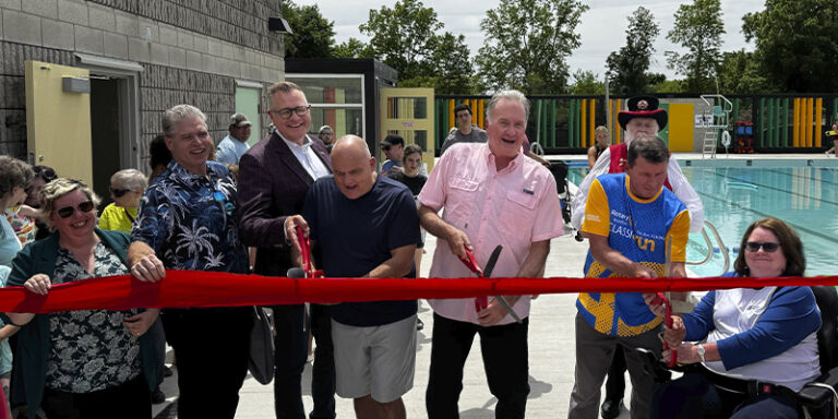Brantford residents celebrate opening of Woodman Pool | BrantBeacon